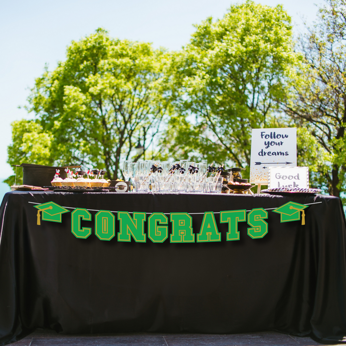CONGRATS Varsity Graduation Banner - Green & Gold – Party Your World